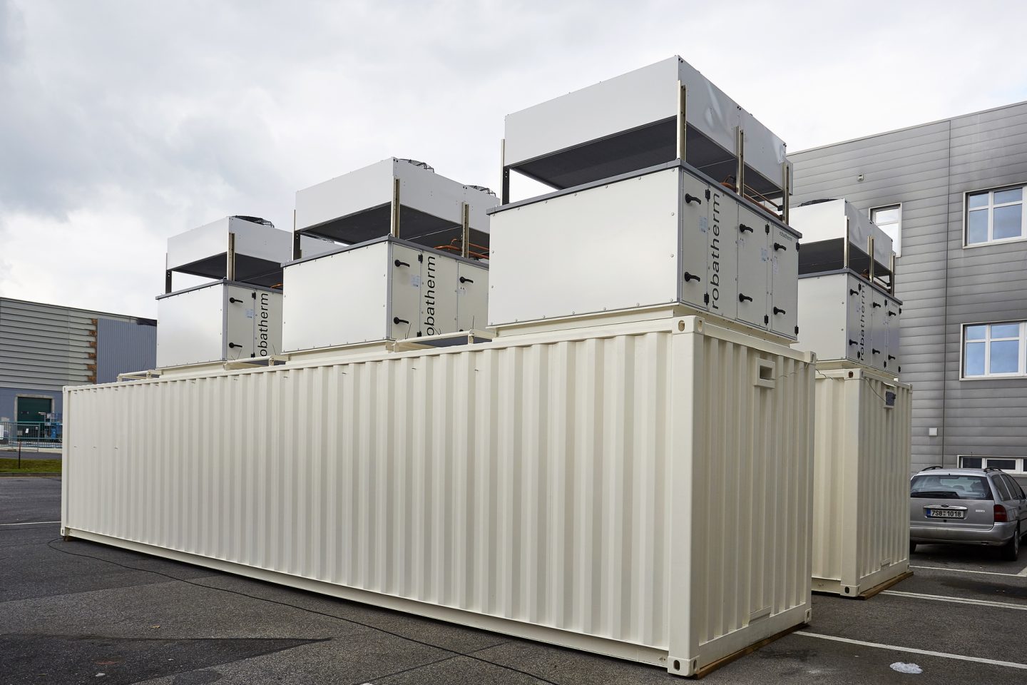 “Even functional products deserve to be beautiful” - EdgeDC from architects' perspective - Altron